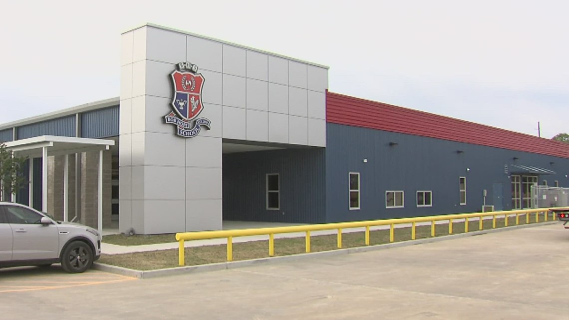 Bob Hope School opens new campus in Beaumont | 12newsnow.com