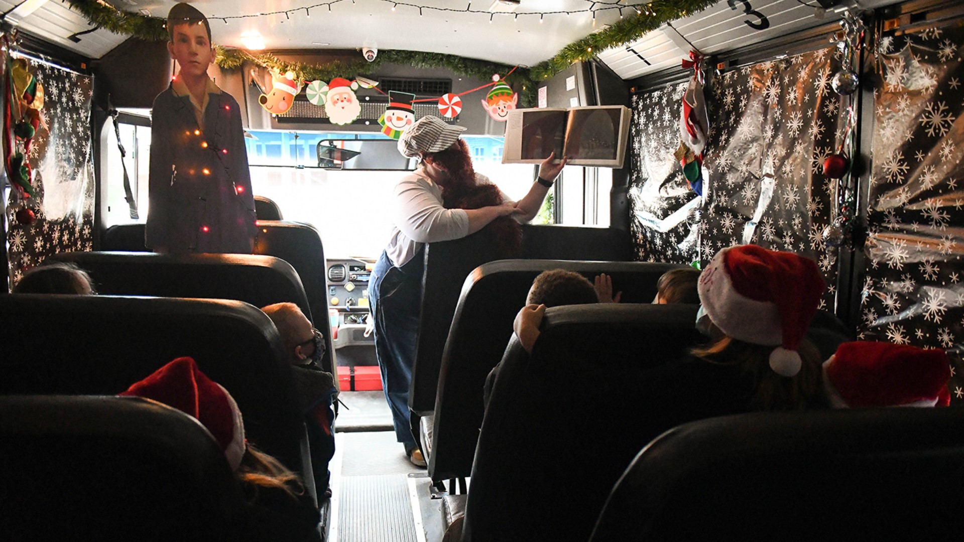 Silsbee bus driver creates Polar Express themed school bus | 12newsnow.com