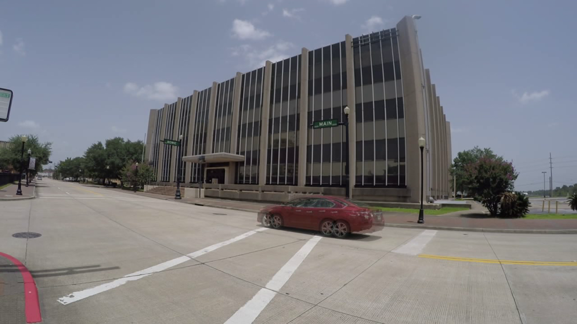 Beaumont city council to vote on buying, tearing down old building for ...