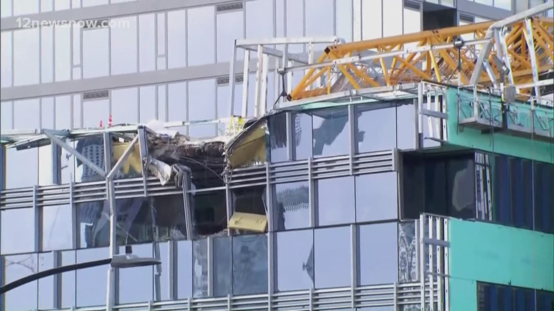 New dashcam video shows the dramatic crane collapse in Seattle ...