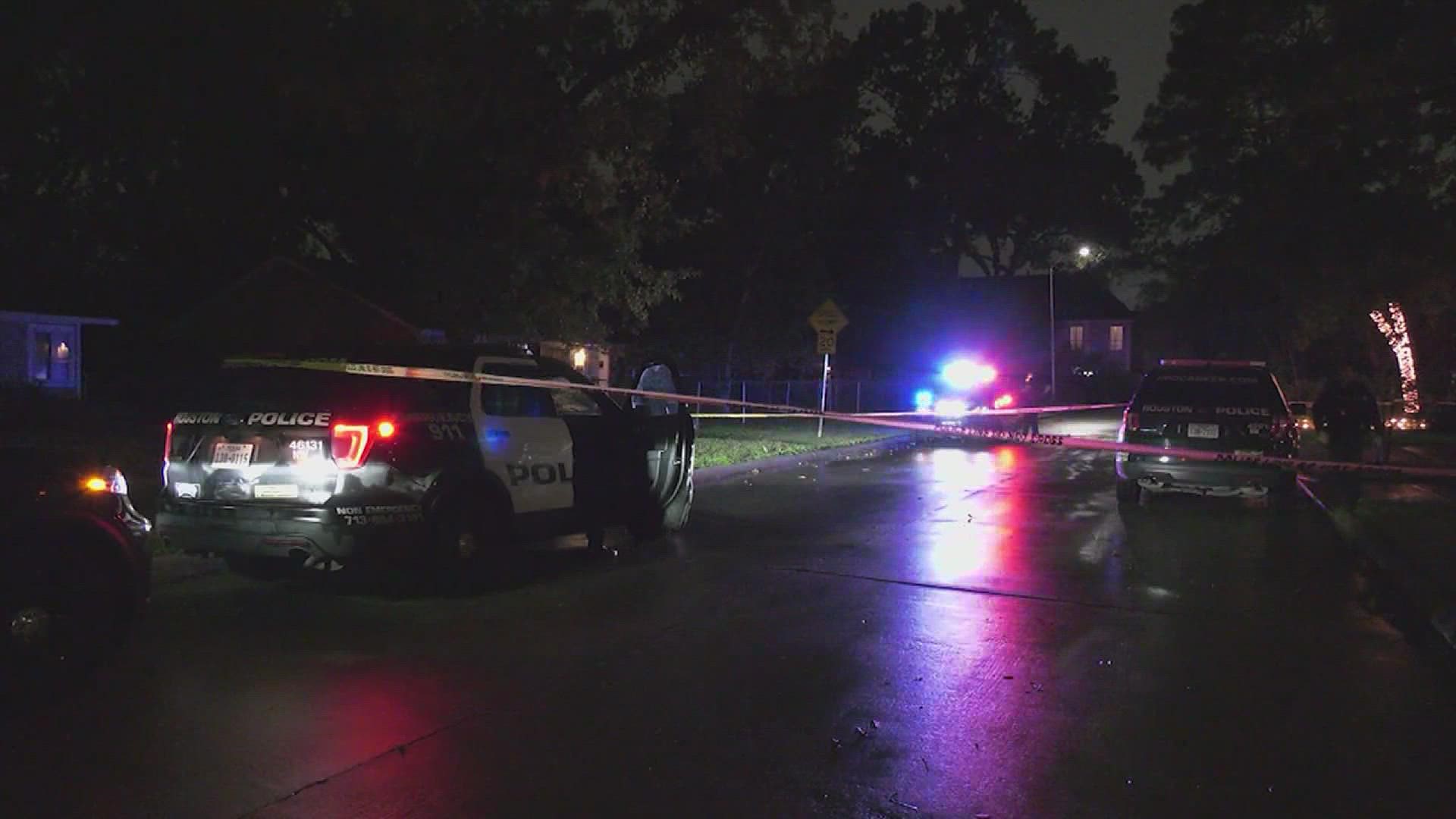 HPD: Man accused of shooting 4 people during Thanksgiving celebration ...