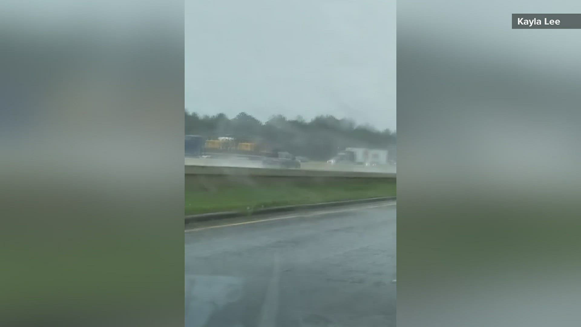 Police say weather caused car accident on I-10 near Vidor | 12newsnow.com