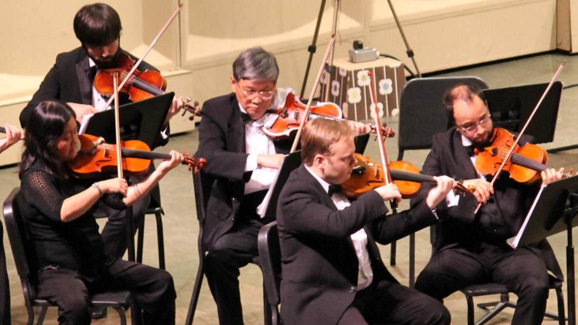 Violinist Dies During Symphony Performance This Weekend 