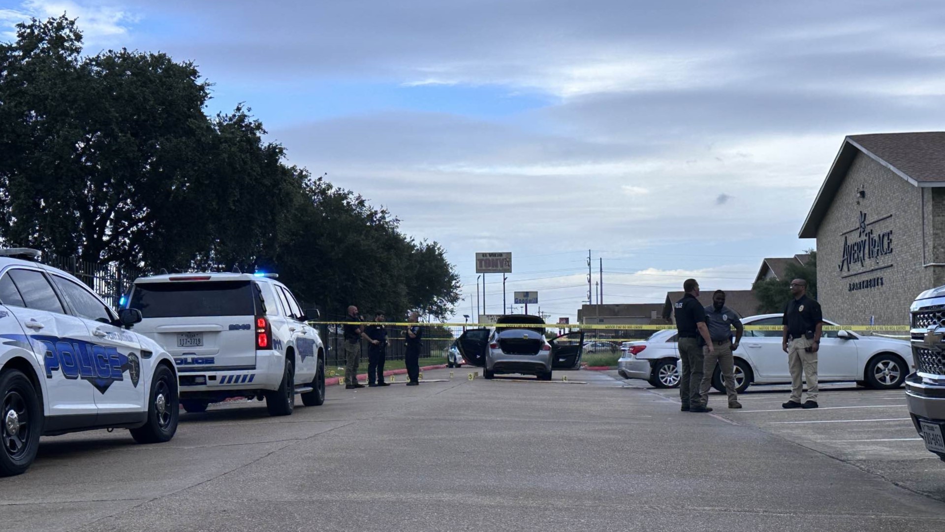Man shot, injured at Avery Trace Apartments | 12newsnow.com