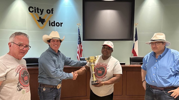 South African man wins 2023 checkers tournament in Vidor | 12newsnow.com