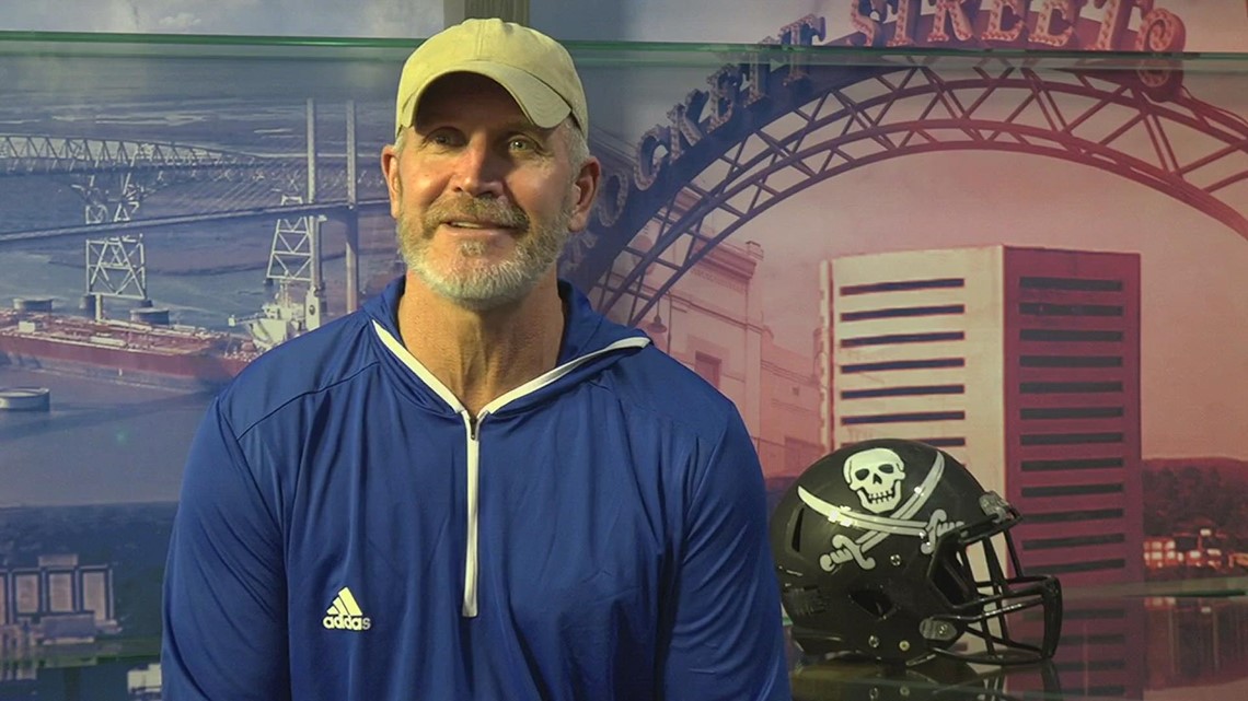 Jeff Mathews transitions from Vidor coach to Pirate fan | 12newsnow.com