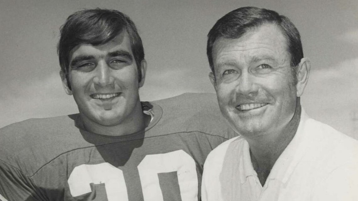 'It's so sad to lose him' : Former teammates of Steve Worster honor his ...