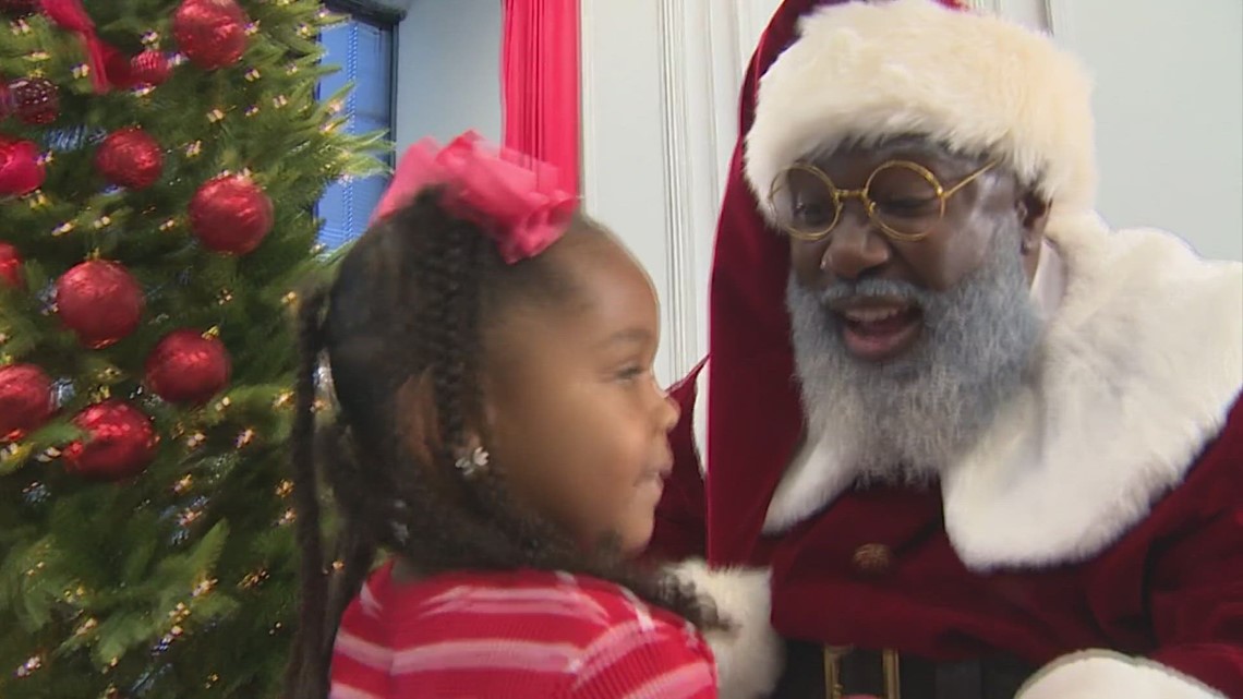 Houston families are looking for a diverse Santa Claus | 12newsnow.com