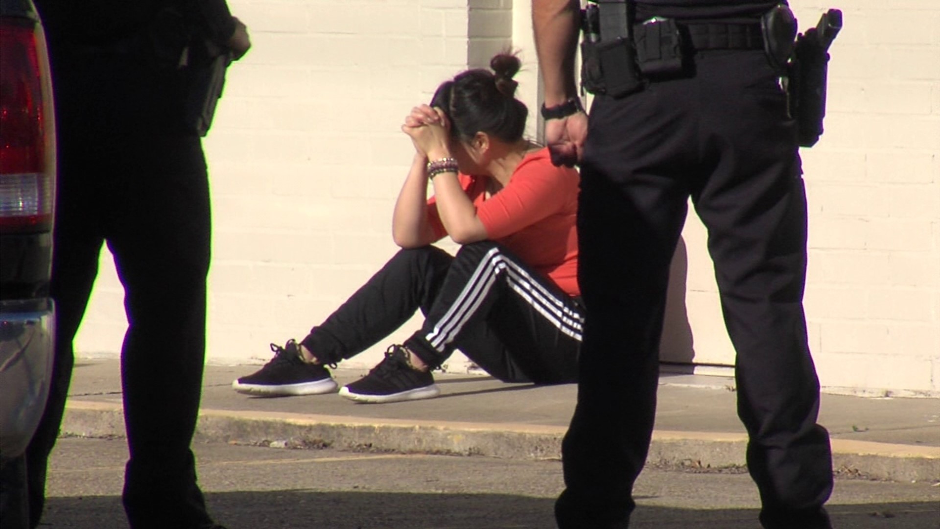 Police raid massage parlor Wednesday morning in Vidor | 12newsnow.com