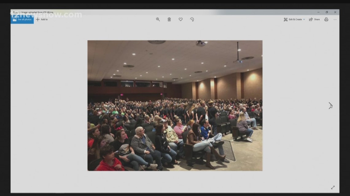 12 News Anchor Tracy Kennick visits a Veterans Day program at Vidor ...