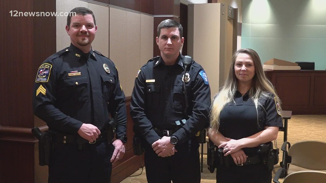 Vidor Police officers honored with life-saving award | 12newsnow.com