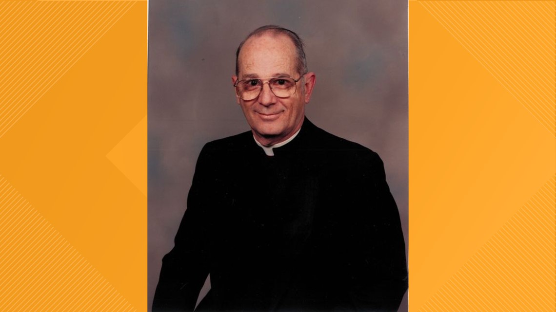 Beaumont Monsignor Ken Greig dies at 80 | 12newsnow.com