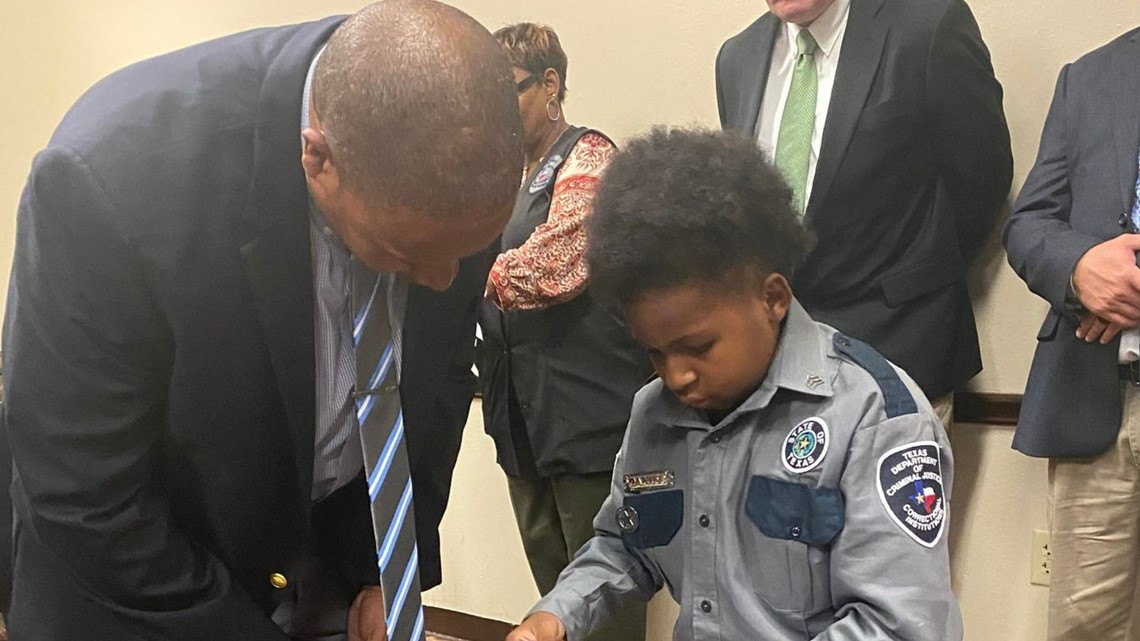 Devarjaye Daniel sworn in as TDCJ correctional officer | 12newsnow.com