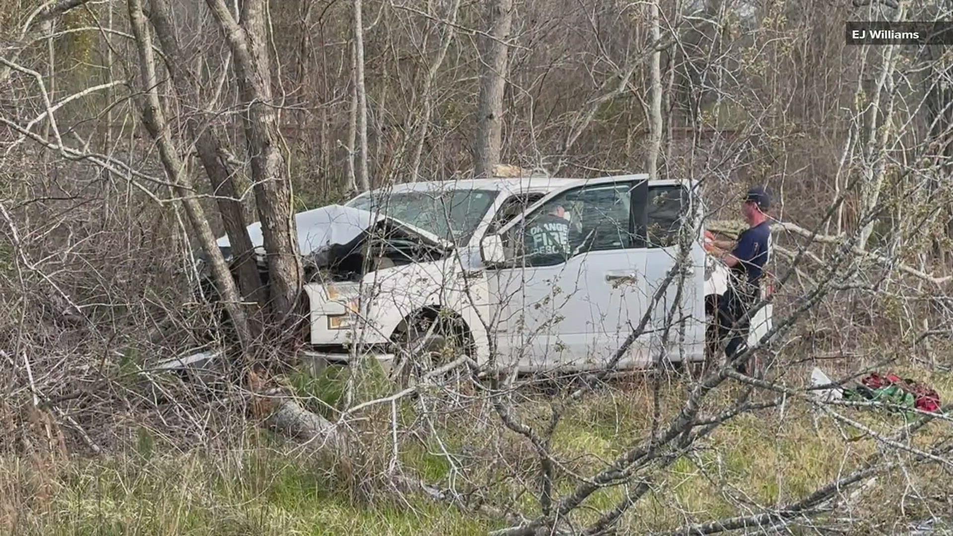 Single-vehicle crash in Orange sends on to hospital | 12newsnow.com
