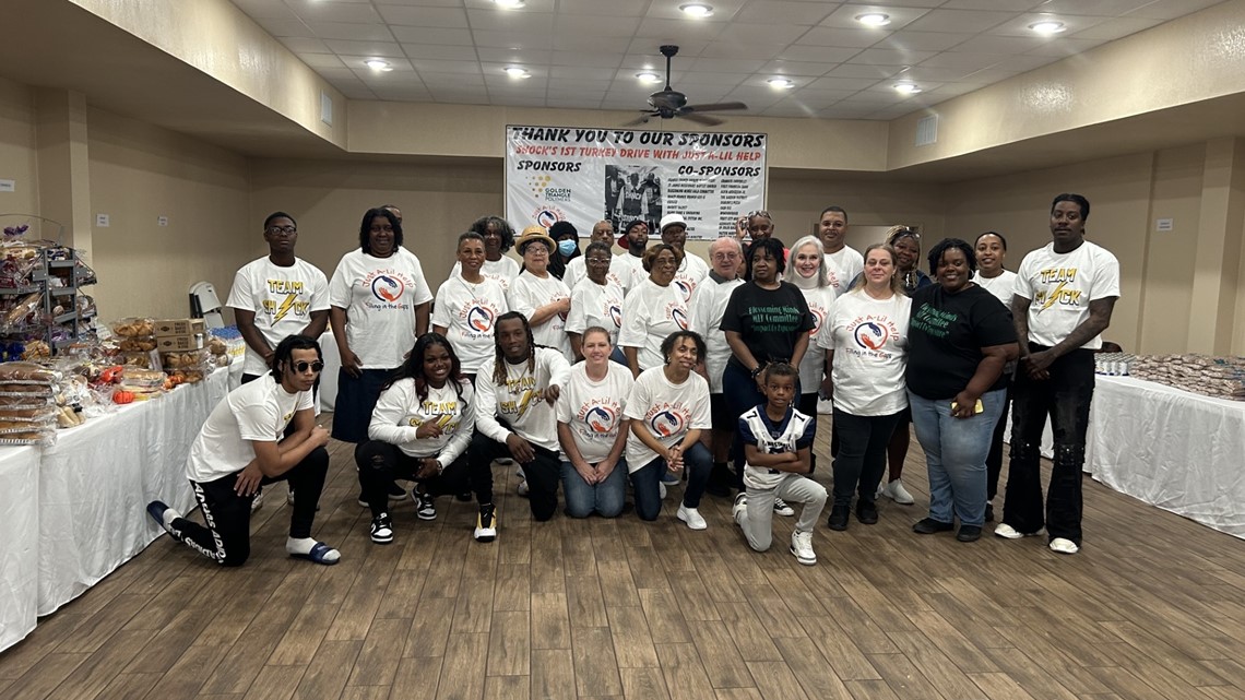 Pro boxer gives back to Orange community for Thanksgiving | 12newsnow.com