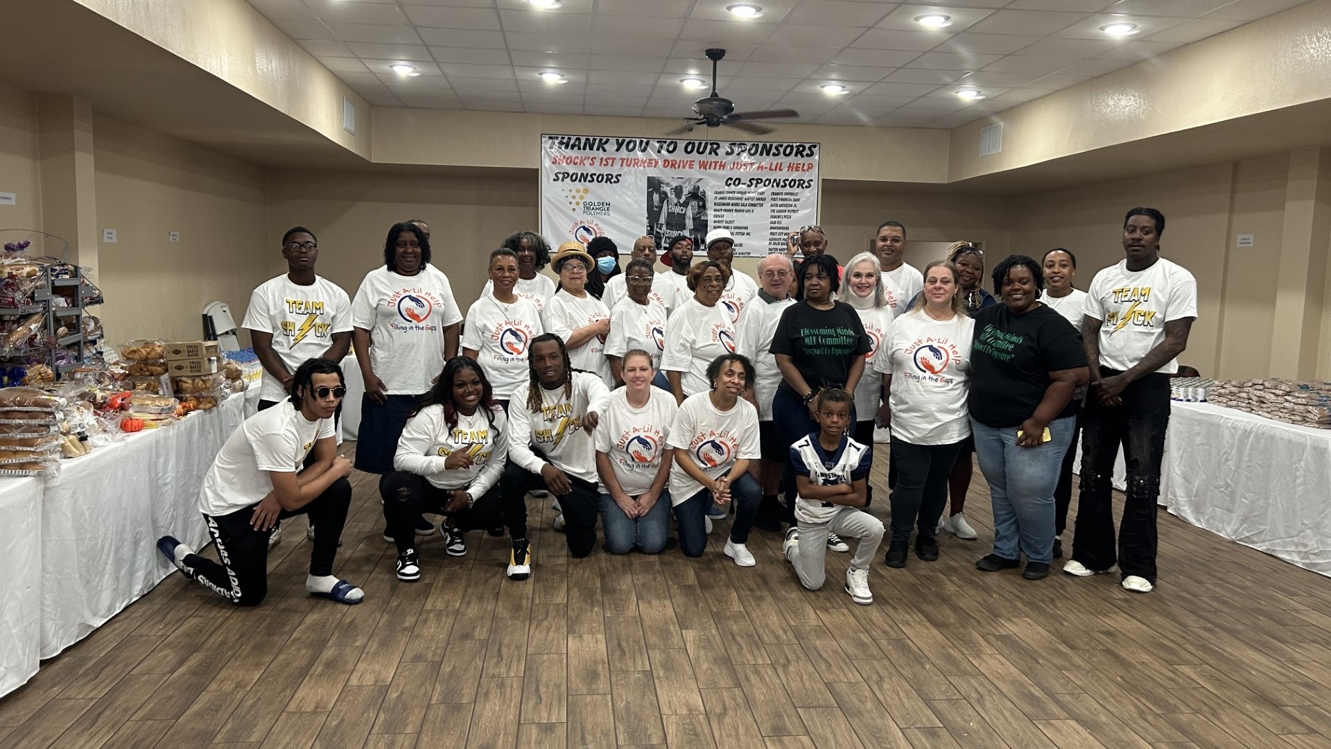 Pro boxer gives back to Orange community for Thanksgiving | 12newsnow.com