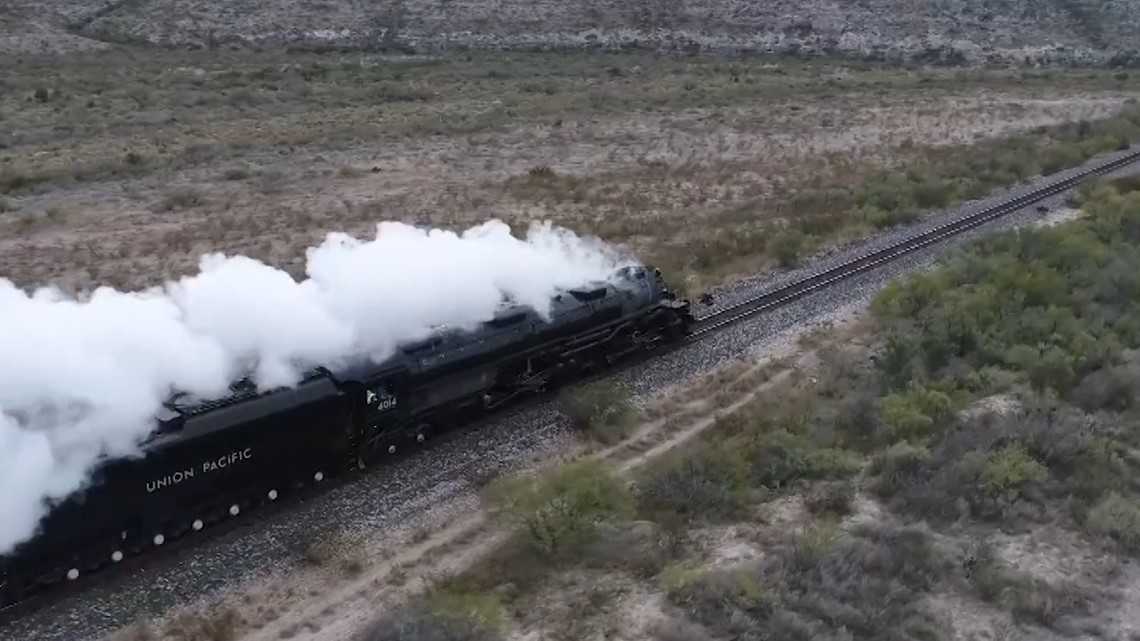 Historic steam locomotive chugging through Houston | 12newsnow.com