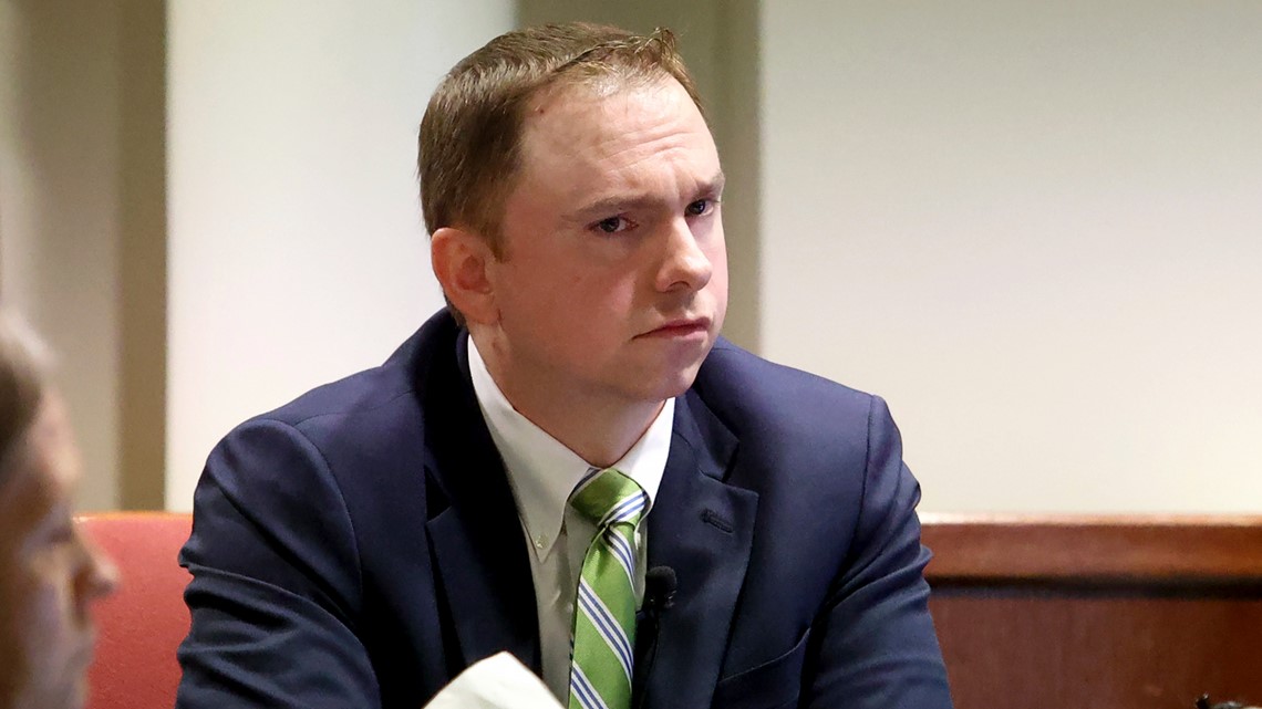 Aaron Dean Former Officer Sentenced To 11 Years 10 Months
